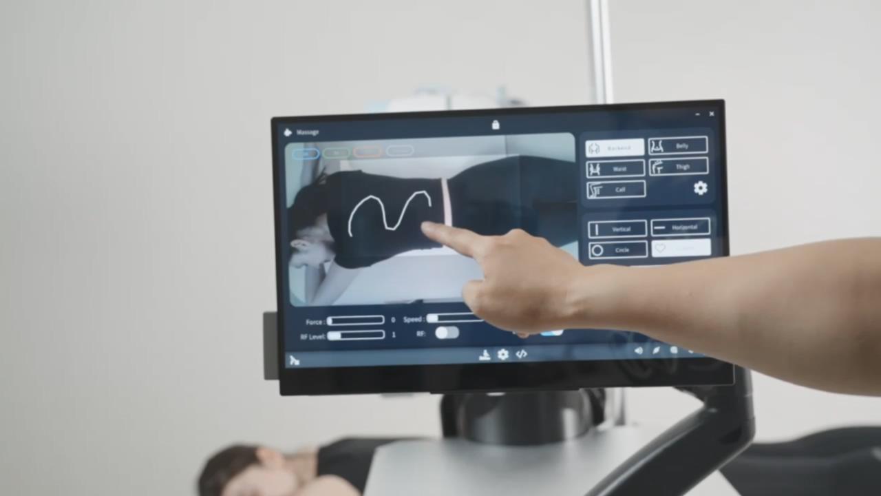 The Worlds First Hands Free Ai Massage Robot Rocozyer Leaflife